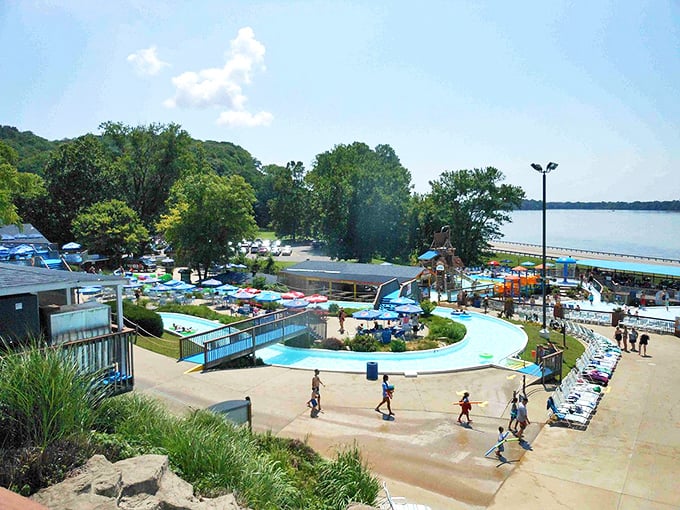 Grafton's riverside charm: Proof that you don't need an ocean to have a perfect beach day. Just add water and stir!