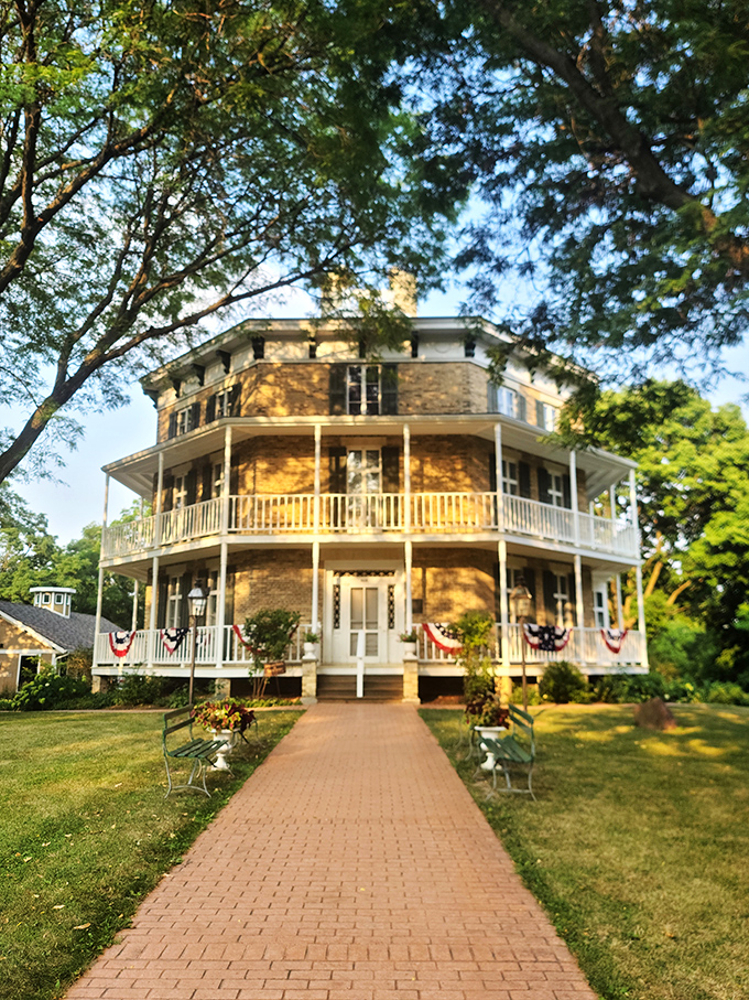 Spiral staircases and clever corners. The Octagon House is a geometric wonder that would make Pythagoras proud.