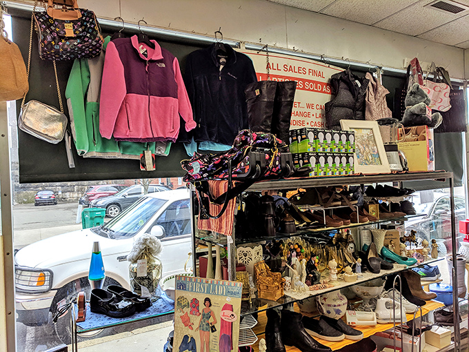 The Salvation Army Thrift Store (Lynn): "Bookworm's paradise! The book section here rivals some libraries. You might come for a beach read and leave with an encyclopedia set."