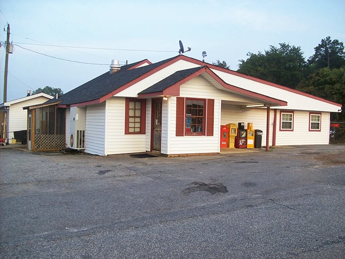 Chopped pork paradise in a humble package. Zeb's might look simple, but its flavors are anything but!