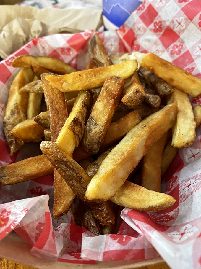 Crispy, golden, and utterly irresistible! These fries are the supporting actors that steal the show in Rudy's barbecue blockbuster.