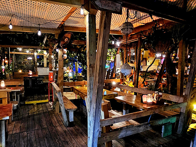 Dine among the flotsam and jetsam! Le Tub's eclectic dining area is like your eccentric sea captain uncle's garage &ndash; if he served world-class burgers.