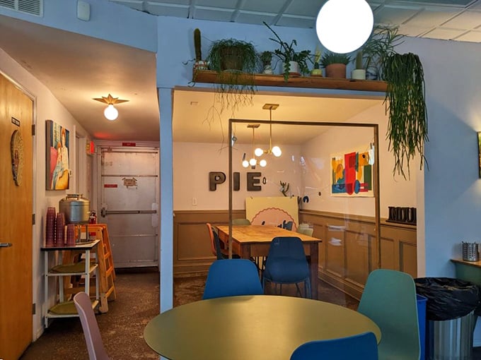 Welcome to the coziest corner of Columbus. It's where "Cheers" meets "Friends," but with better food.