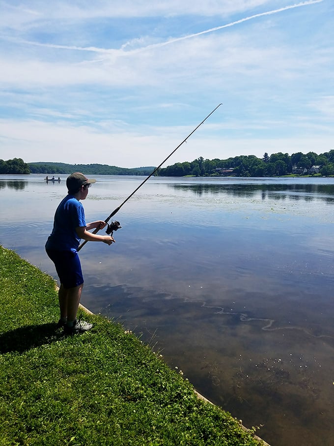The real-life version of that fishing game we all played as kids. Except here, the fish actually stand a chance!
