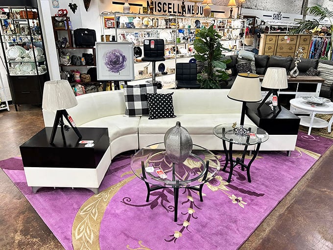 Living room goals, anyone? This chic setup is begging for movie nights, gossip sessions, and the occasional nap marathon.