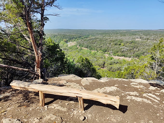 Panorama perfection! This view is Mother Nature's way of saying, "Hey, I can do widescreen too!" No 3D glasses required.