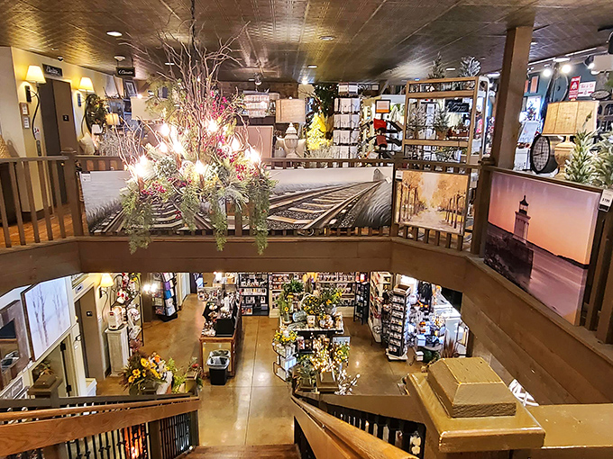 Talk about room to roam! This space is so vast, you might need breadcrumbs to find your way back to the entrance.