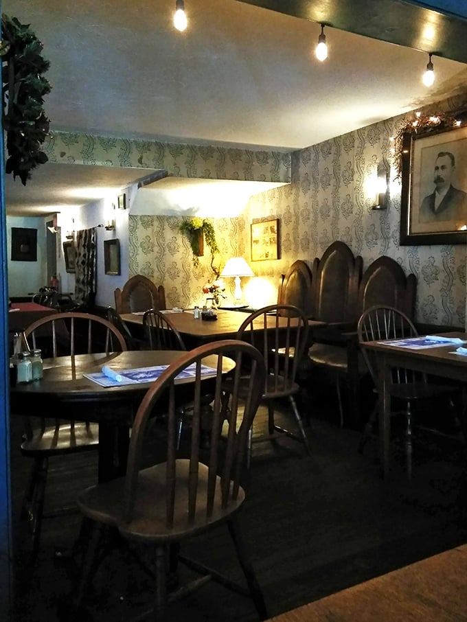 Where Norman Rockwell meets Gordon Ramsay. Tavern on Main's dining room serves up a heaping portion of nostalgia with a side of modern flair.