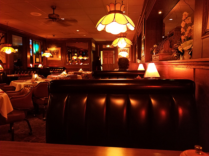 Mood lighting? Check. Cozy booths? Check. The stage is set for a night of culinary romance at the Oakwood Club.