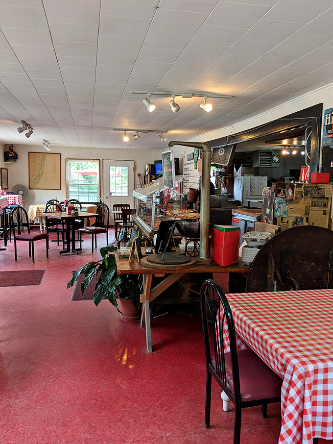 Where pizza dreams come true! Sam's interior is a cozy blend of small-town charm and mouthwatering aromas.