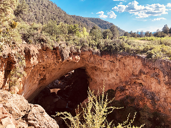 Tonto Natural Bridge: Where limestone dreams big. This natural wonder is like the Golden Gate Bridge of the desert, minus the fog and traffic.