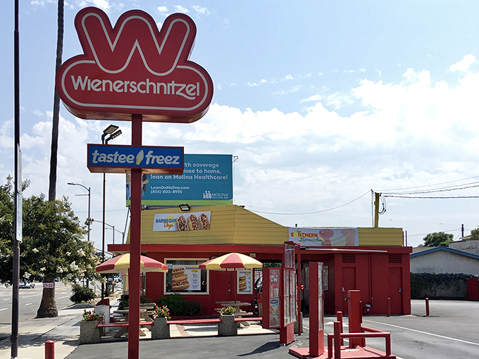 Wienerschnitzel: The mothership of hot dogs! This A-frame wonder is where it all began, serving up slices of Americana on a bun.
