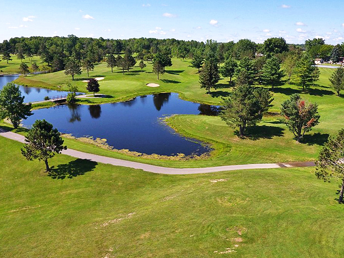 Lexington Harbor: Even in winter, this Lake Huron port town captivates. Picture yourself watching the sun set over the icy expanse, wrapped in a warm blanket.