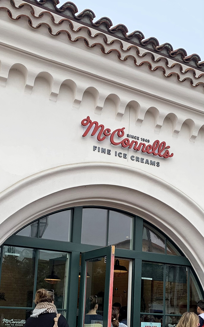 That elegant arched entrance leads to a flavor casino where every scoop hits the jackpot. Tuxedos optional, but encouraged.