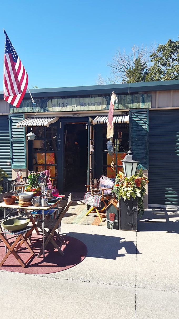 Granite City's ode to the Mother Road! Route 66 Flea Market is where nostalgia meets bargain hunting, and everyone wins.
