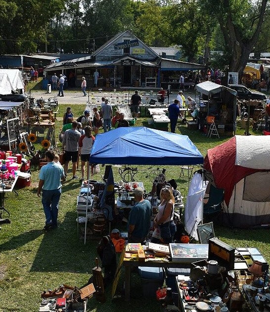 big flea markets kansas FTR
