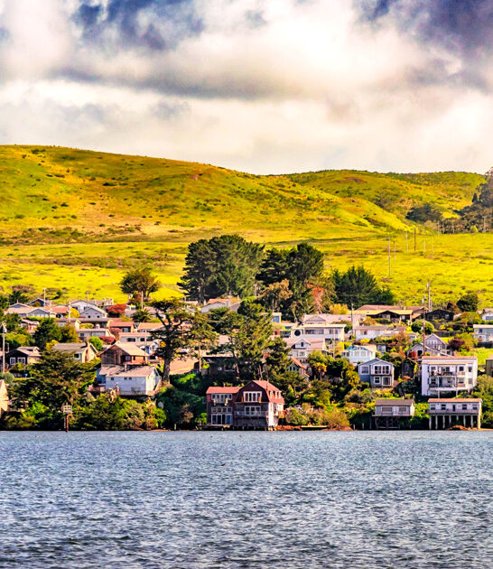 charming seaside town california ftr