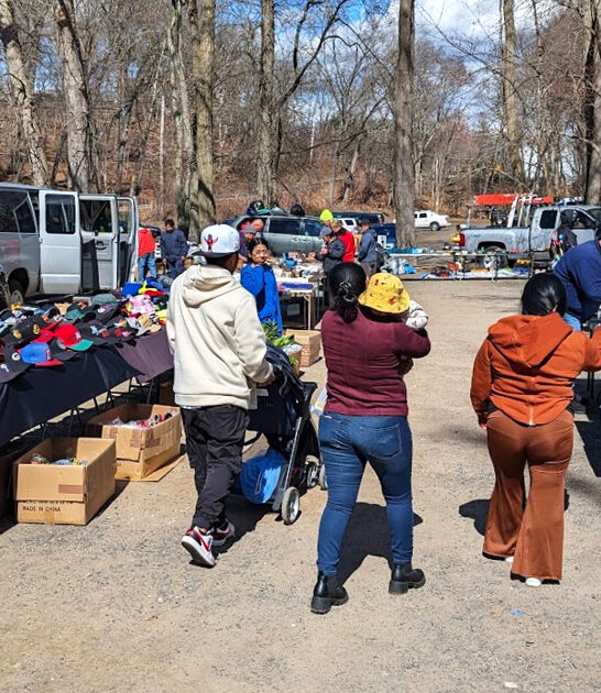 connecticut huge flea markets FTR