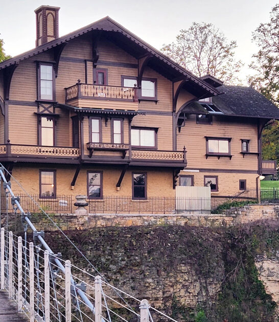 eerie house museum illinois ftr