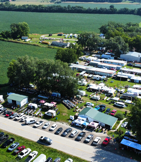 expansive flea markets kansas FTR