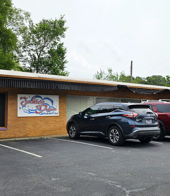 fried chicken restaurant tennessee ftr