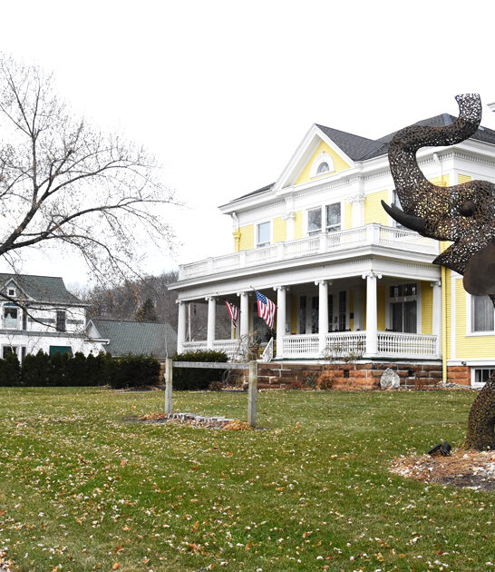 gorgeous bed breakfast baraboo wi ftr