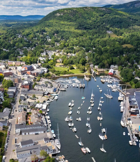 gorgeous coastal towns maine ftr