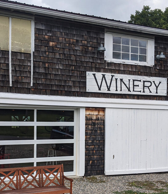 hidden charming winery maine ftr