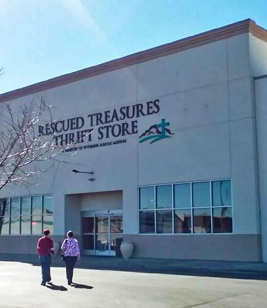 huge thrift store wyoming ftr