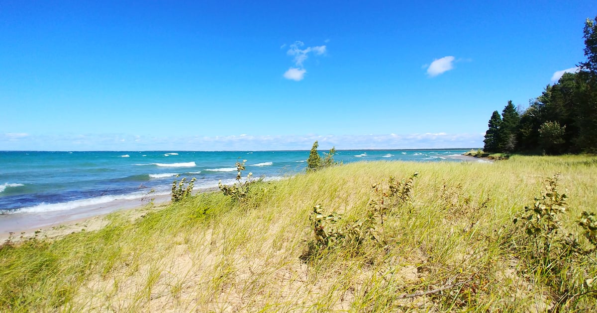 8 Jaw-Dropping Michigan Beaches That Will Make You Feel Like You're In ...