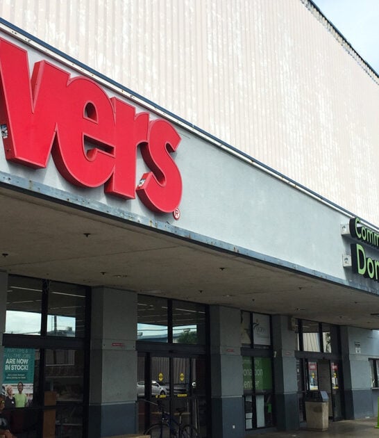 massive hawaii thrift store ftr