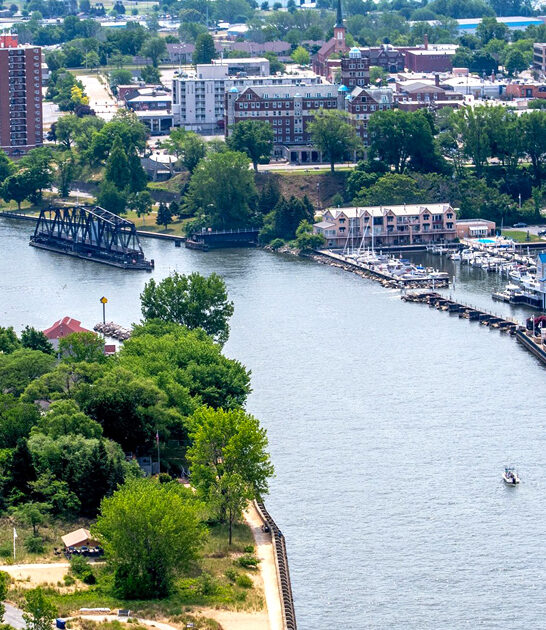 michigan lakeside town ftr