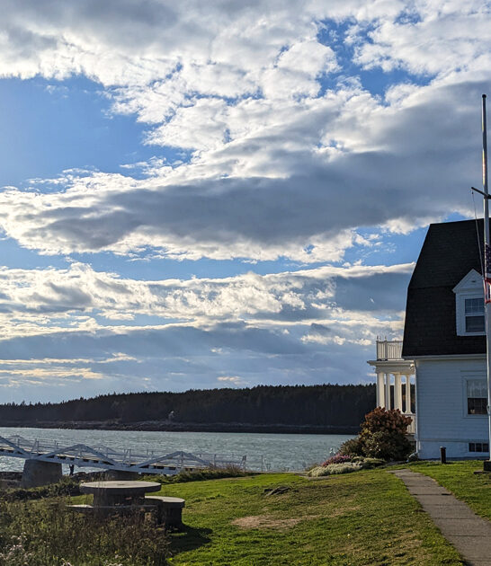 postcard worthy maine lighthouse ftr