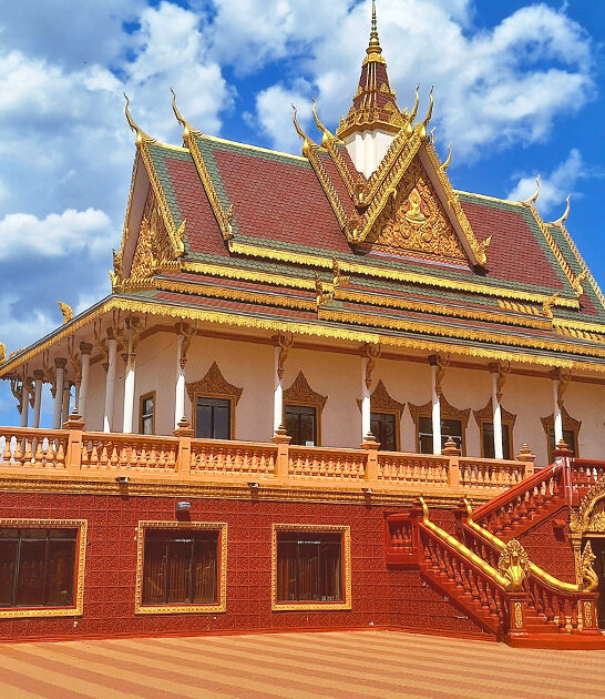 stunning buddhist temple minnesota ftr