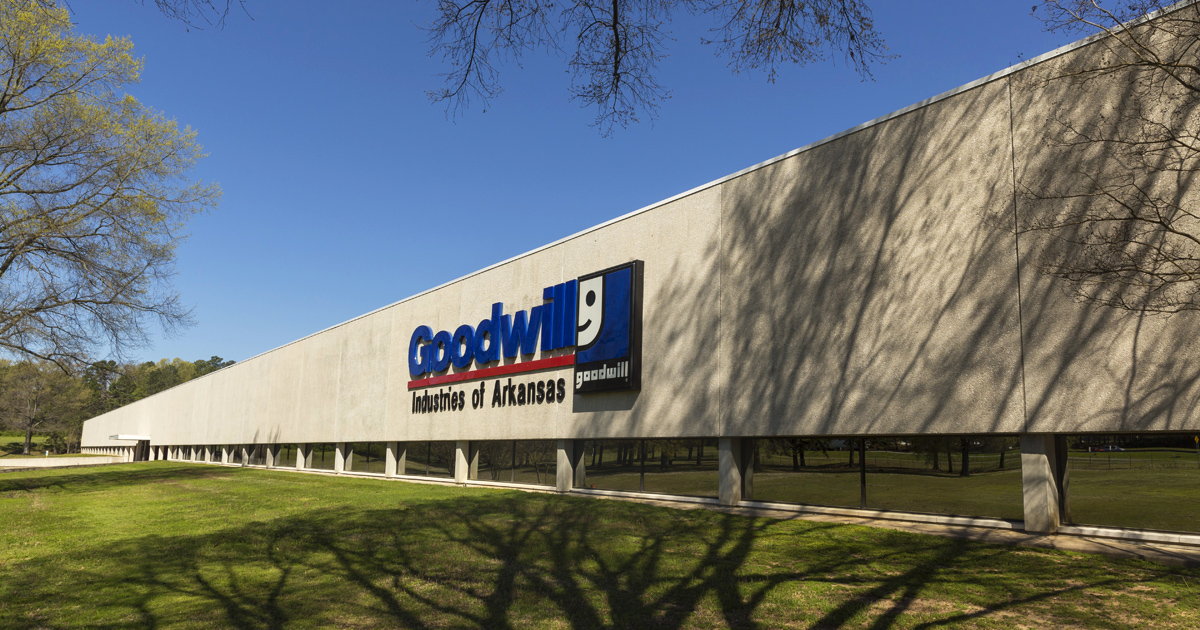 9 Enormous Thrift Stores In Arkansas That Are Almost Too Good To Be True