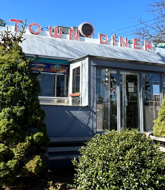 tiny breakfast restaurant massachusetts ftr