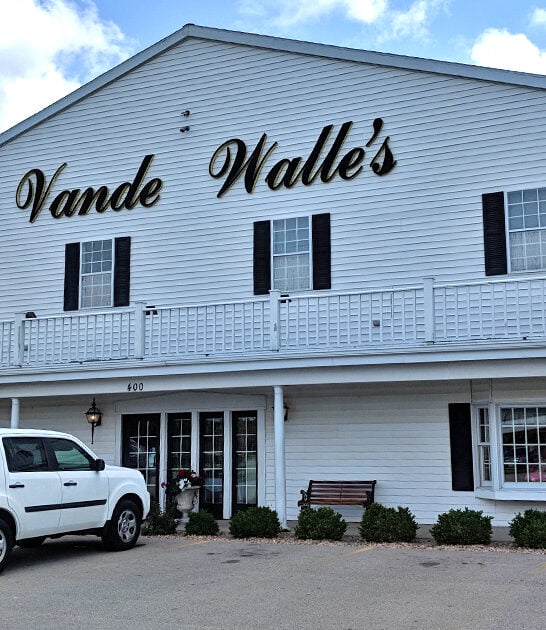 unassuming chocolate shop wisconsin ftr