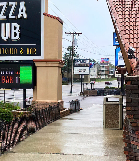 wisconsin best pan pizza ftr