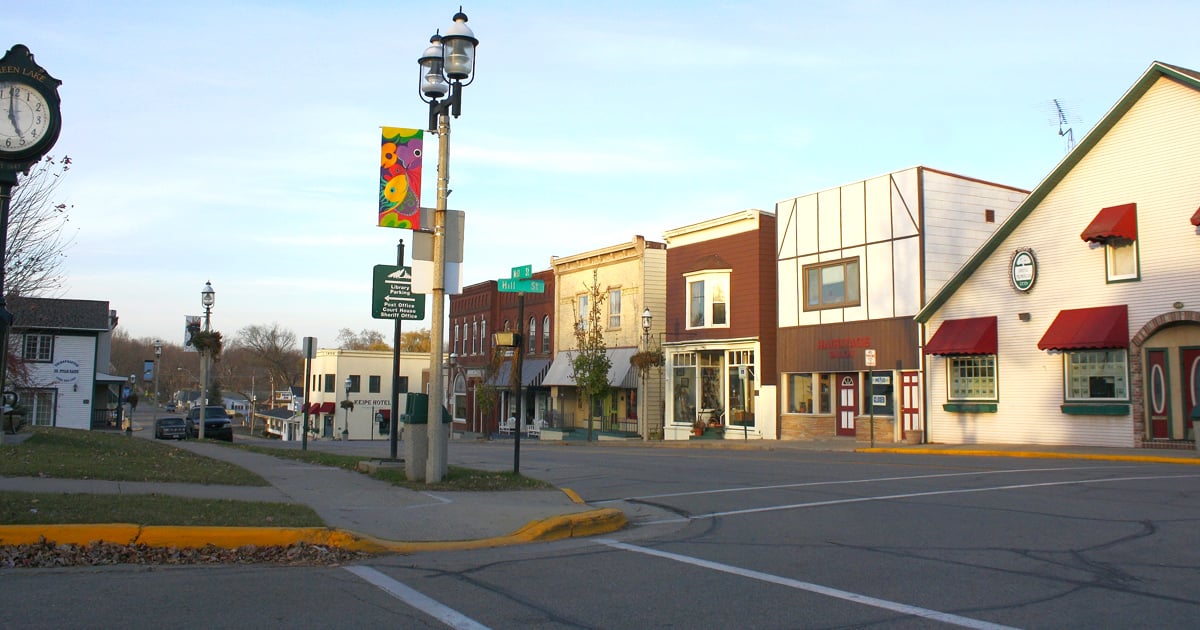 12 Charming Towns In Wisconsin That Make For Perfect Weekend Escapes
