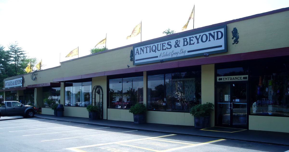 This Under-The-Radar Antique Store In Atlanta Is A Wonderland Of ...