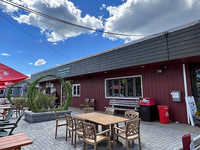 A red barn-like building that's more tempting than a siren's call. Congdon's Doughnuts stands ready to lure in unsuspecting dieters and willing indulgers alike.