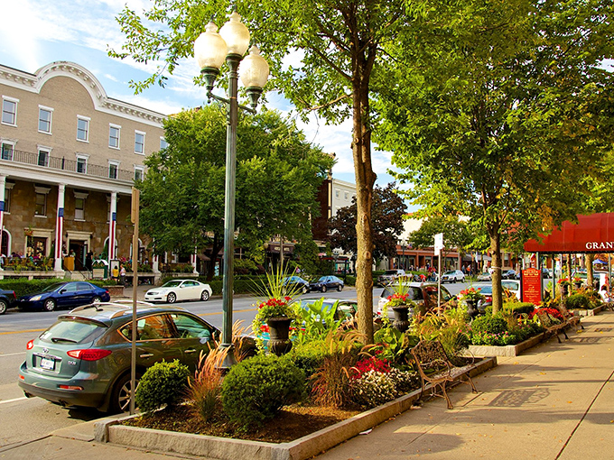 Broadway beckons! Saratoga Springs' main drag is like a Norman Rockwell painting come to life, with a dash of modern flair.