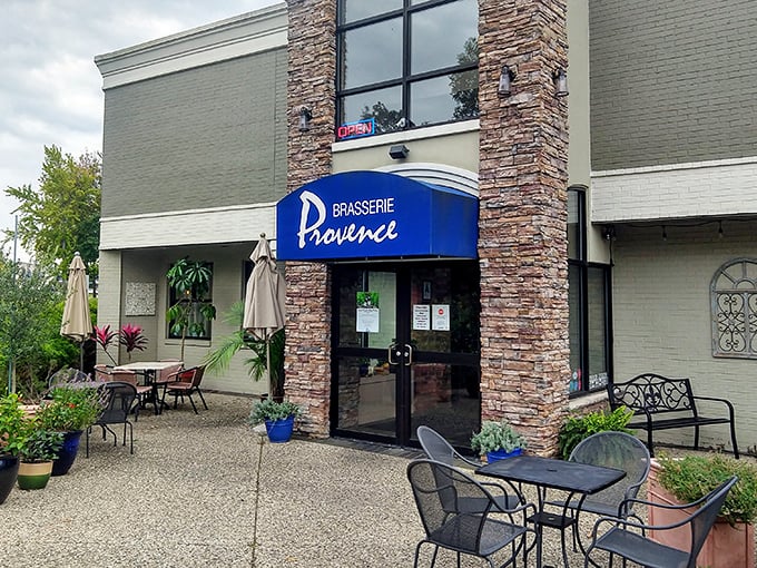 A slice of Provence in the Bluegrass State! Brasserie Provence's charming exterior invites you to trade your Derby hat for a beret.