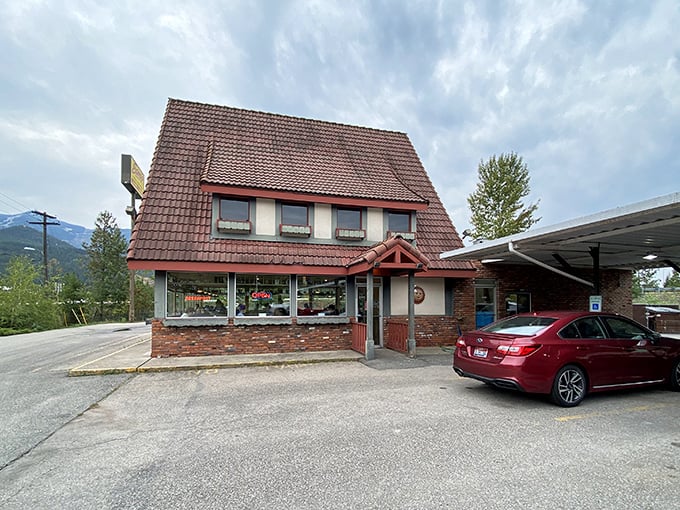 A-frame dreams and breakfast schemes! Sam's Restaurant stands proud against the Idaho mountains, promising all-day breakfast adventures. 