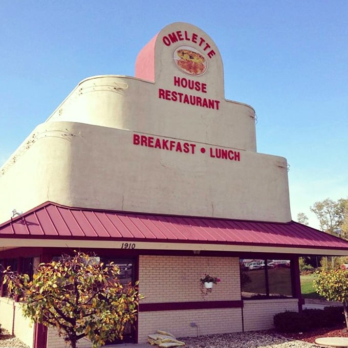 A beacon of breakfast bliss! This retro-chic exterior promises a journey into the heart of comfort food paradise.