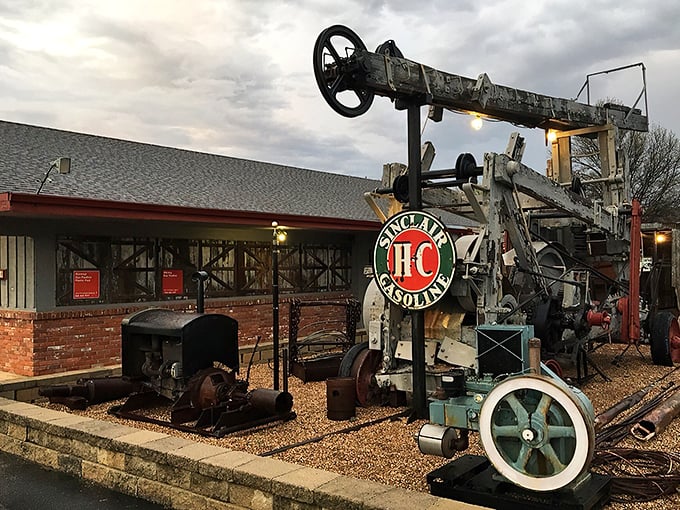 Welcome to The Spudder, where oil rigs and appetizers collide! This isn't just dinner; it's a journey through Tulsa's flavorful history.