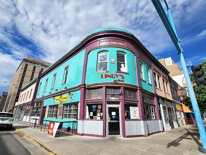 A mint-green time machine on the corner of nostalgia and deliciousness. Lindy's Diner beckons with its retro charm and promise of comfort food that'll transport you back to simpler times.