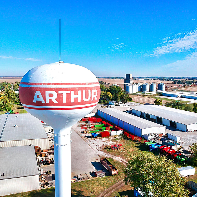 Step back in time on Arthur's main street! This charming slice of Americana is where horse-drawn buggies and smartphones coexist in perfect harmony.
