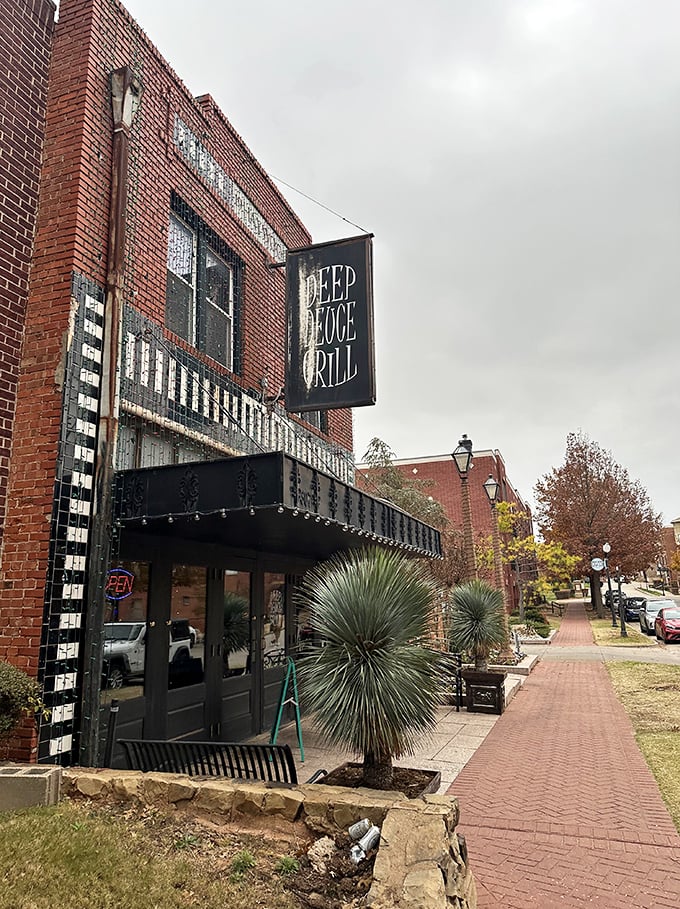 1 this unassuming restaurant in oklahoma will serve you the best mac and cheese of your life