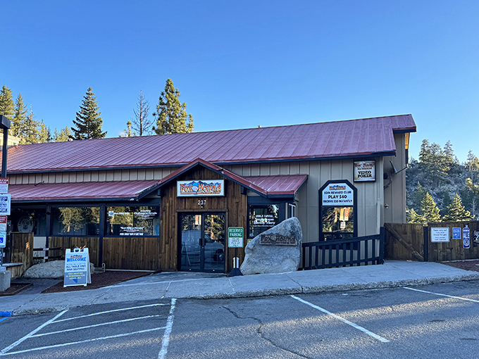 Welcome to BBQ paradise! Fox & Hound's rustic charm beckons you like a siren song of smoked meats and mountain air.